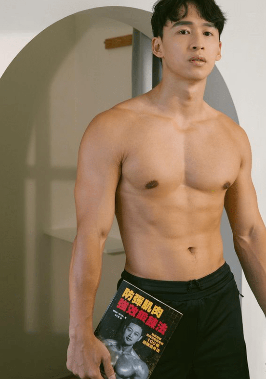 黑皮肌肉男@Patrick Chen_侵权_合作_洽谈