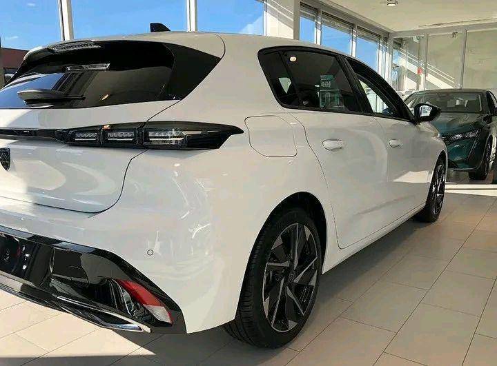 综合实力超越思域！全新标致308“强势登场”，1.6T+8AT，新潮犀利_搜狐汽车_搜狐网