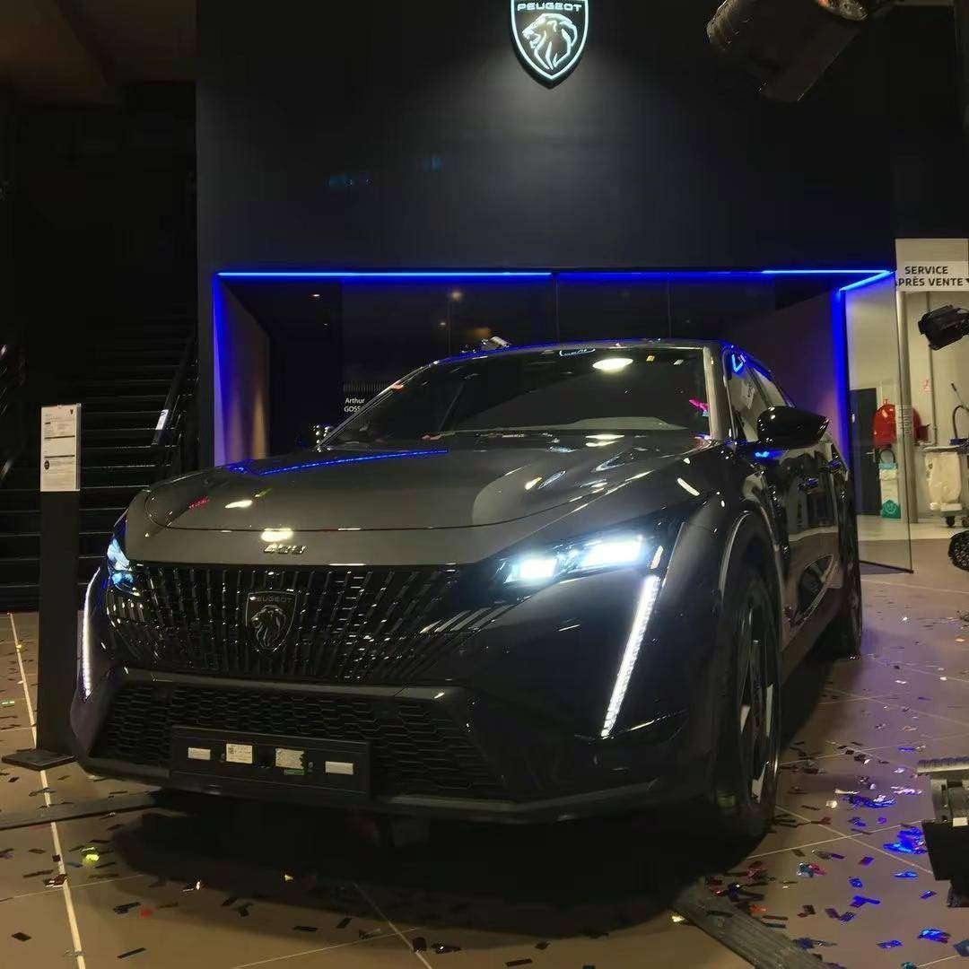 全新标致408X来了，黑武士涂装+1.6T引擎，大溜背造型时尚又霸气_搜狐汽车_搜狐网