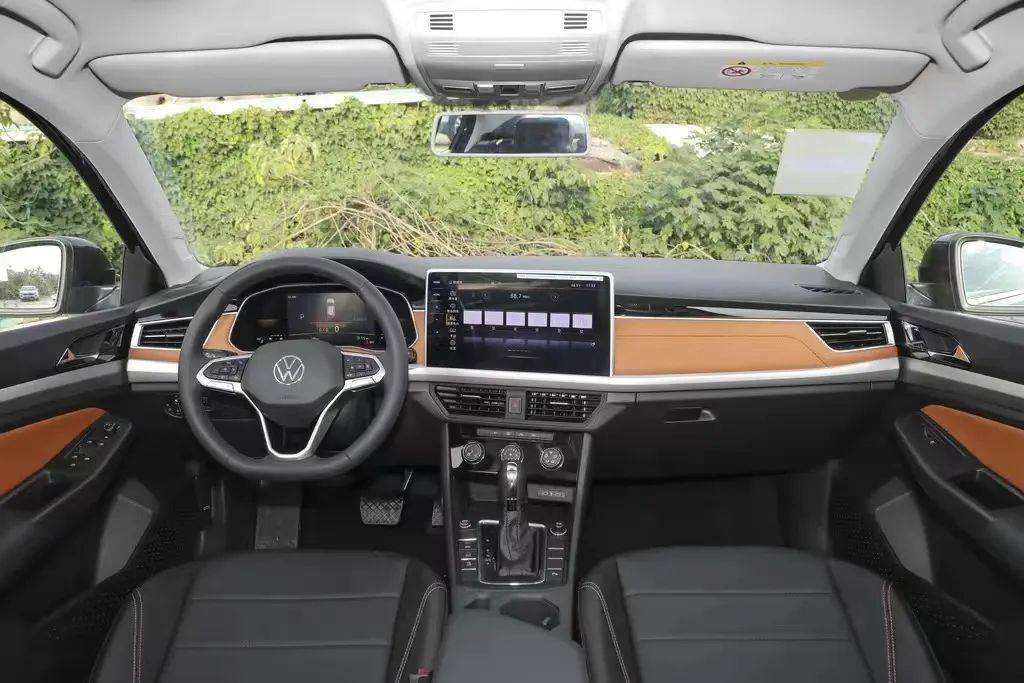 售价12.29万元，搭载1.5L+6AT，大众宝来1.5L 自动畅行限量版上市_搜狐汽车_搜狐网