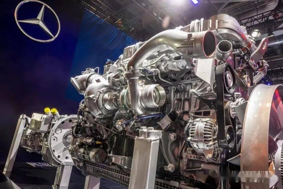 Arocs 4863 8x8国六大件车首发 梅赛德斯-奔驰卡车携前沿产品及领先科技亮相第五届进博会_搜狐汽车_搜狐网