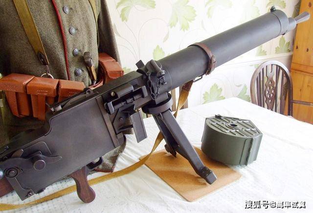 SMG08/18究竟是什么枪？_德国_重机枪_冲锋枪