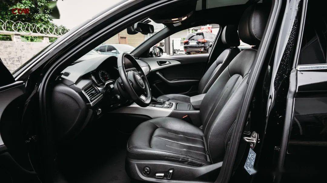 (最新到店)3.0T+V6，车长超5米，不到30万！【奥迪A6L 30周年年型 45TFSI quattro 运动型】_搜狐汽车_搜狐网