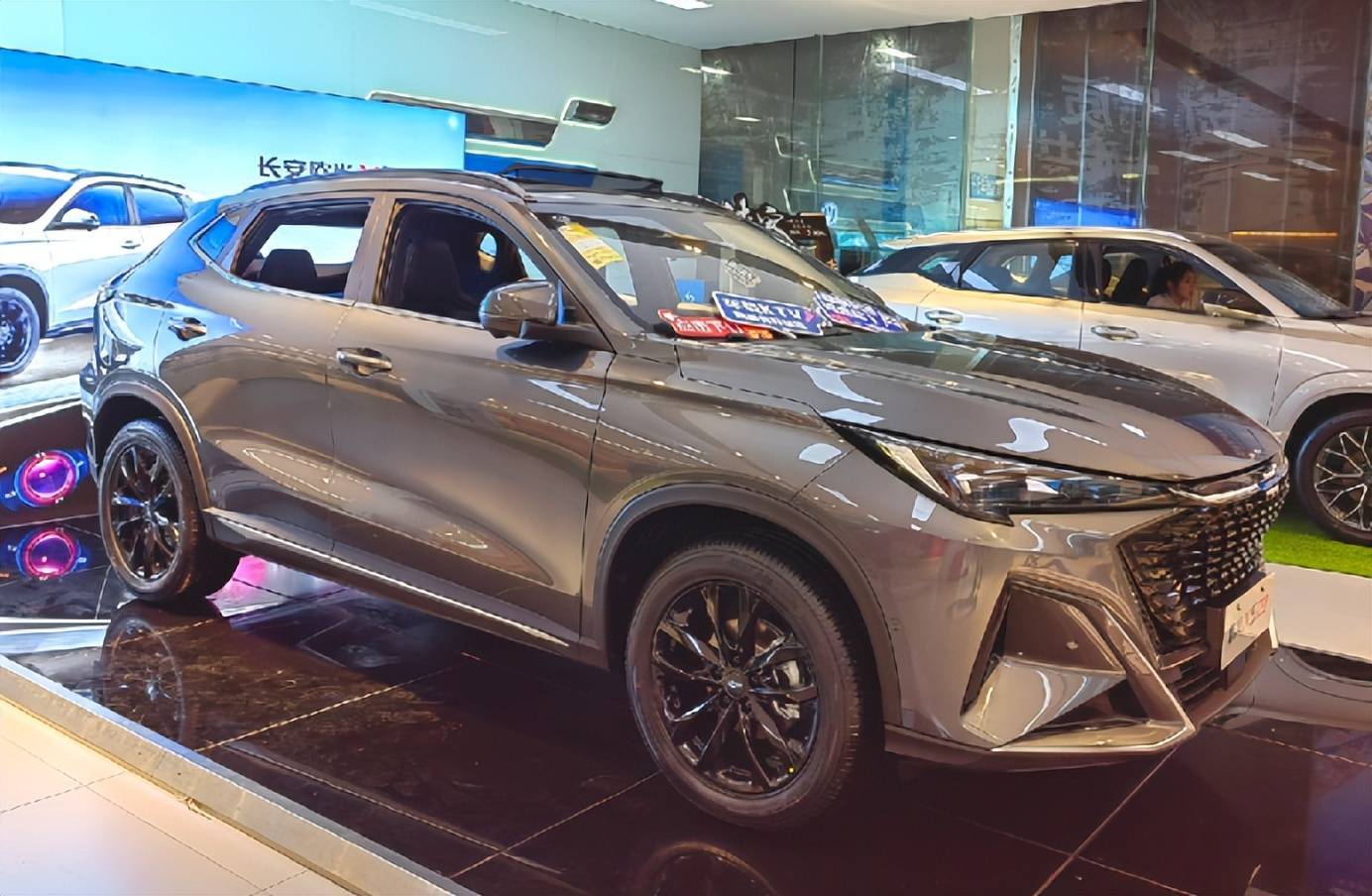 欧尚X5 PLUS不止外观、内饰、尺寸升级，会成10万级SUV新选择？_搜狐汽车_搜狐网