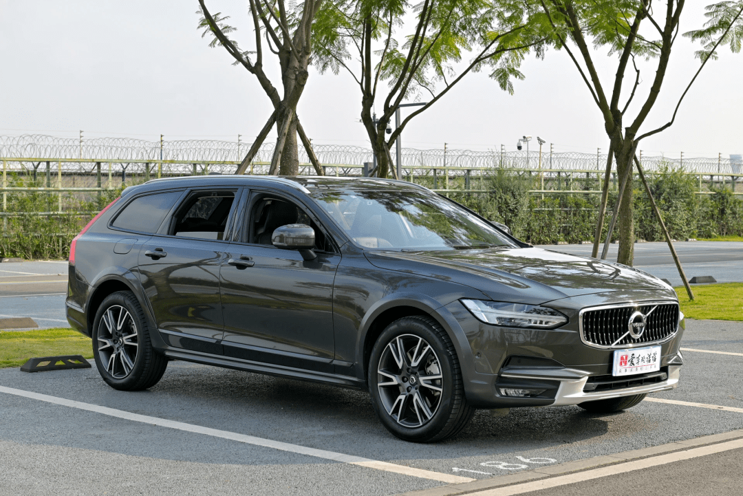 【路试笔记】武装到牙齿的二手顶配V90CC，可不只是“旅行车”就能形容_搜狐汽车_搜狐网