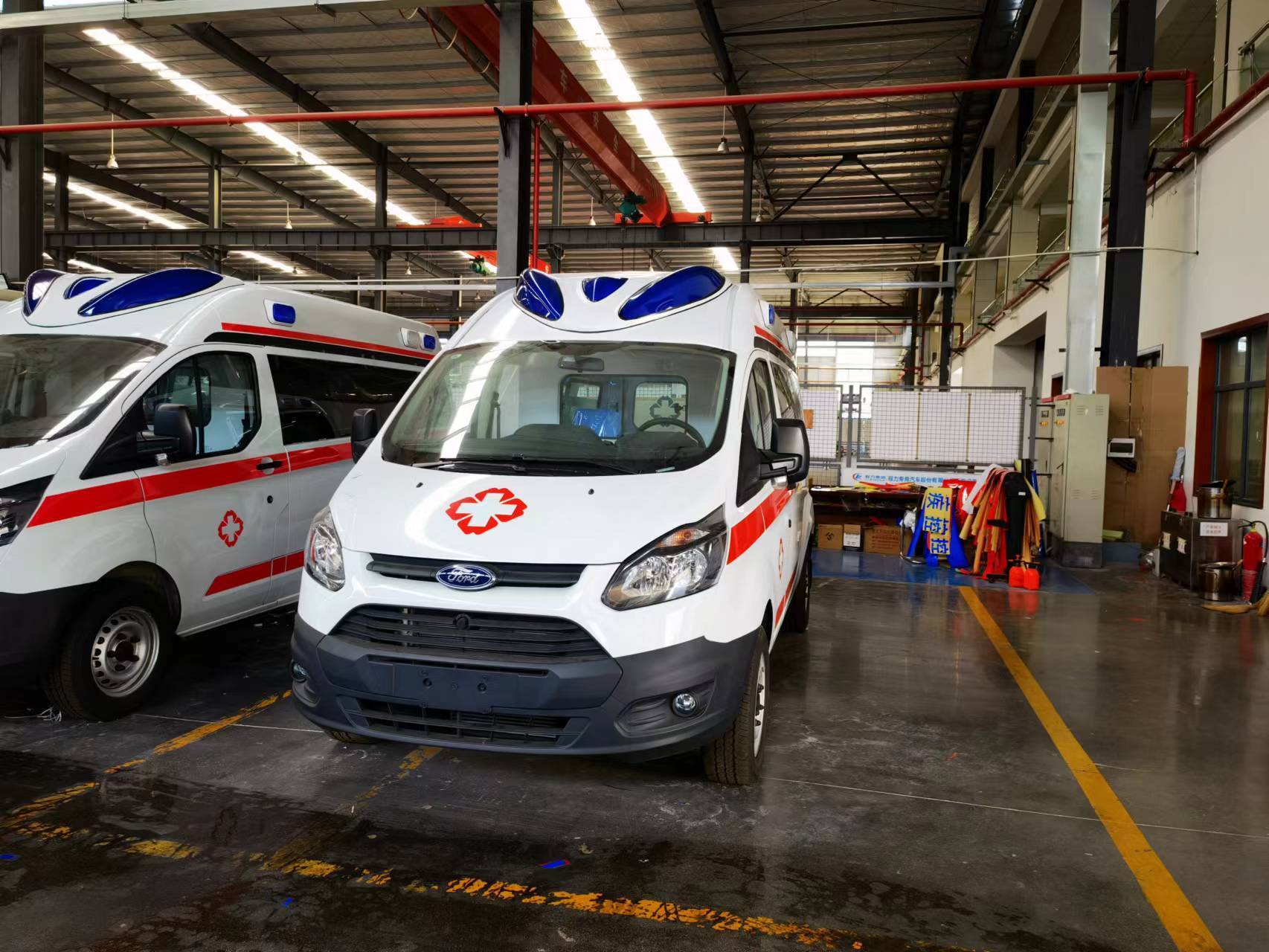 福特全顺V362负压救护车，120负压监护型救护车配置，福特负压救护车有哪几种_搜狐汽车_搜狐网