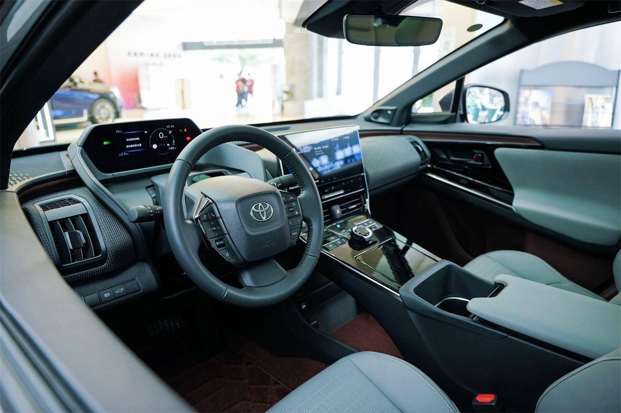 19.98万元起标配领先科技，广汽丰田bZ4X全国到店上市_搜狐汽车_搜狐网