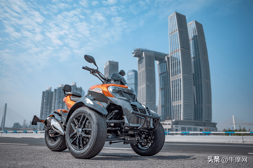 加剧内卷！国产倒三轮先驱出新车，机甲风格坦途TT300 测评_搜狐汽车_搜狐网