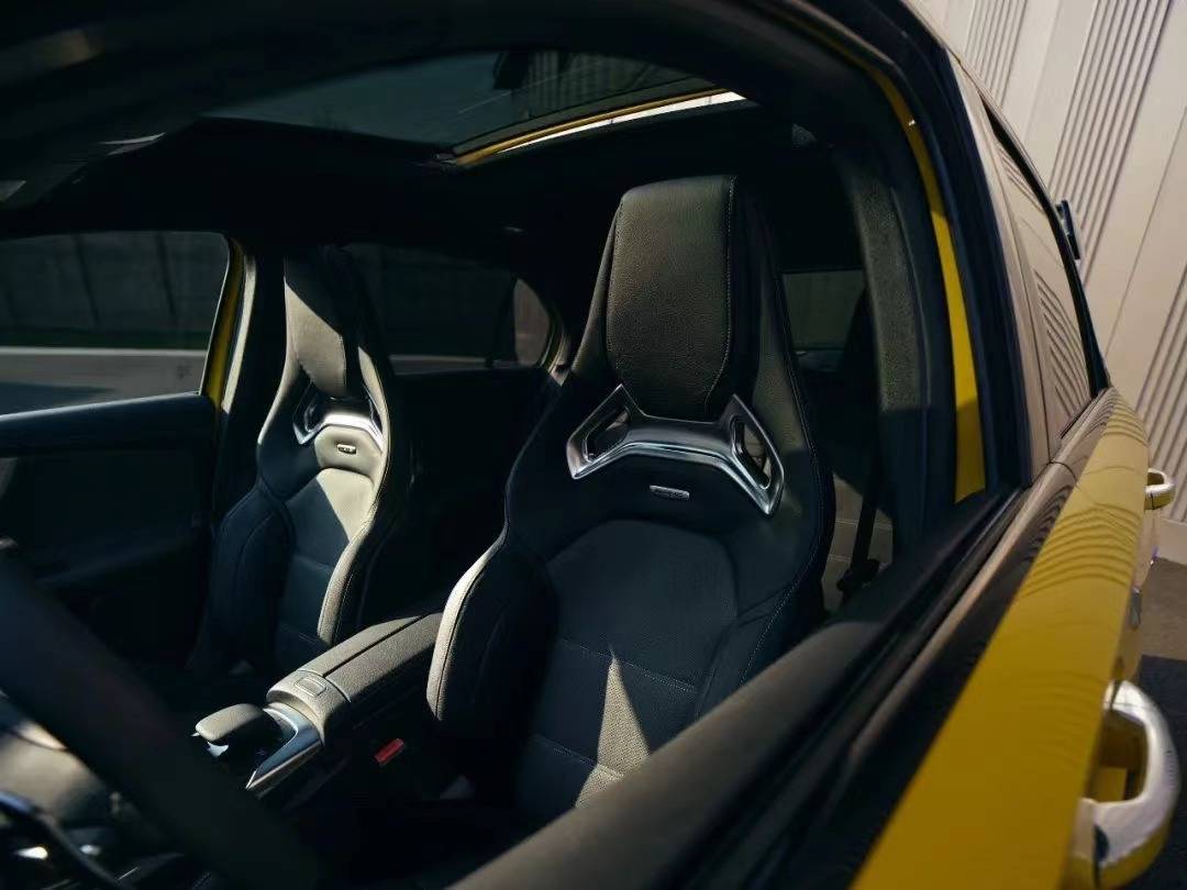 AMG A 35特别版车型正式上市！拥有多项专属配置，售价45.58万元_搜狐汽车_搜狐网