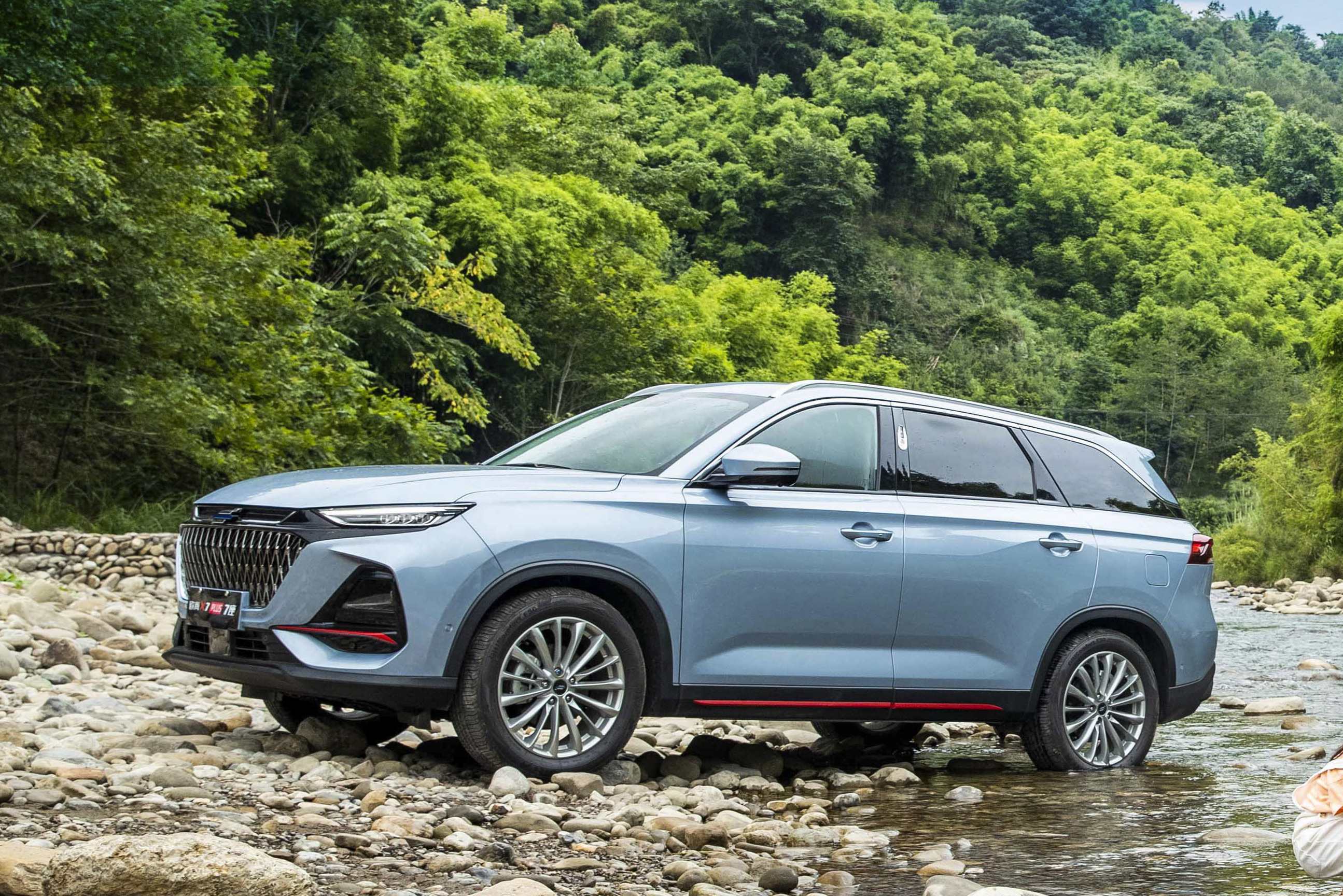 欧尚X7 PLUS对比哈弗H6，谁是更适合的10万SUV家用之选？_搜狐汽车_搜狐网