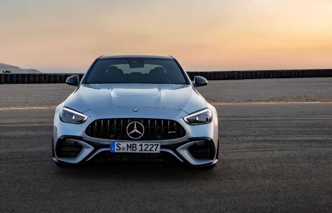全新AMG C63 S首发！动力更强劲，搭载高性能混合动力系统_搜狐汽车_搜狐网