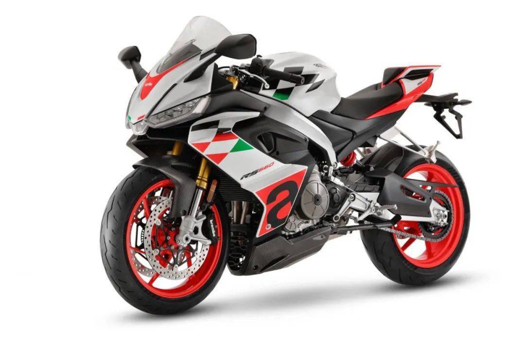 [ APRILIA ] 2023 RS660 Extrema 海外发表：碳纤维部件上身，中量级街跑再进化！……_搜狐汽车_搜狐网