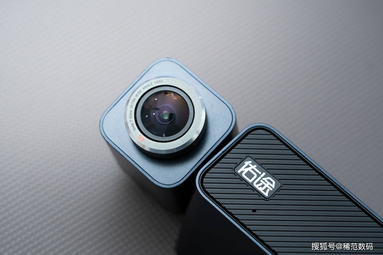 佑途C2M Pro评测：首款有3D动态显示屏的行车记录仪？_搜狐汽车_搜狐网