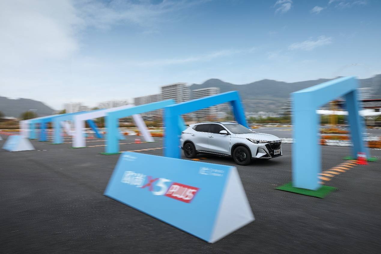 欧尚X5 PLUS将于12月9日上市发布，运动、智能成为亮点_搜狐汽车_搜狐网