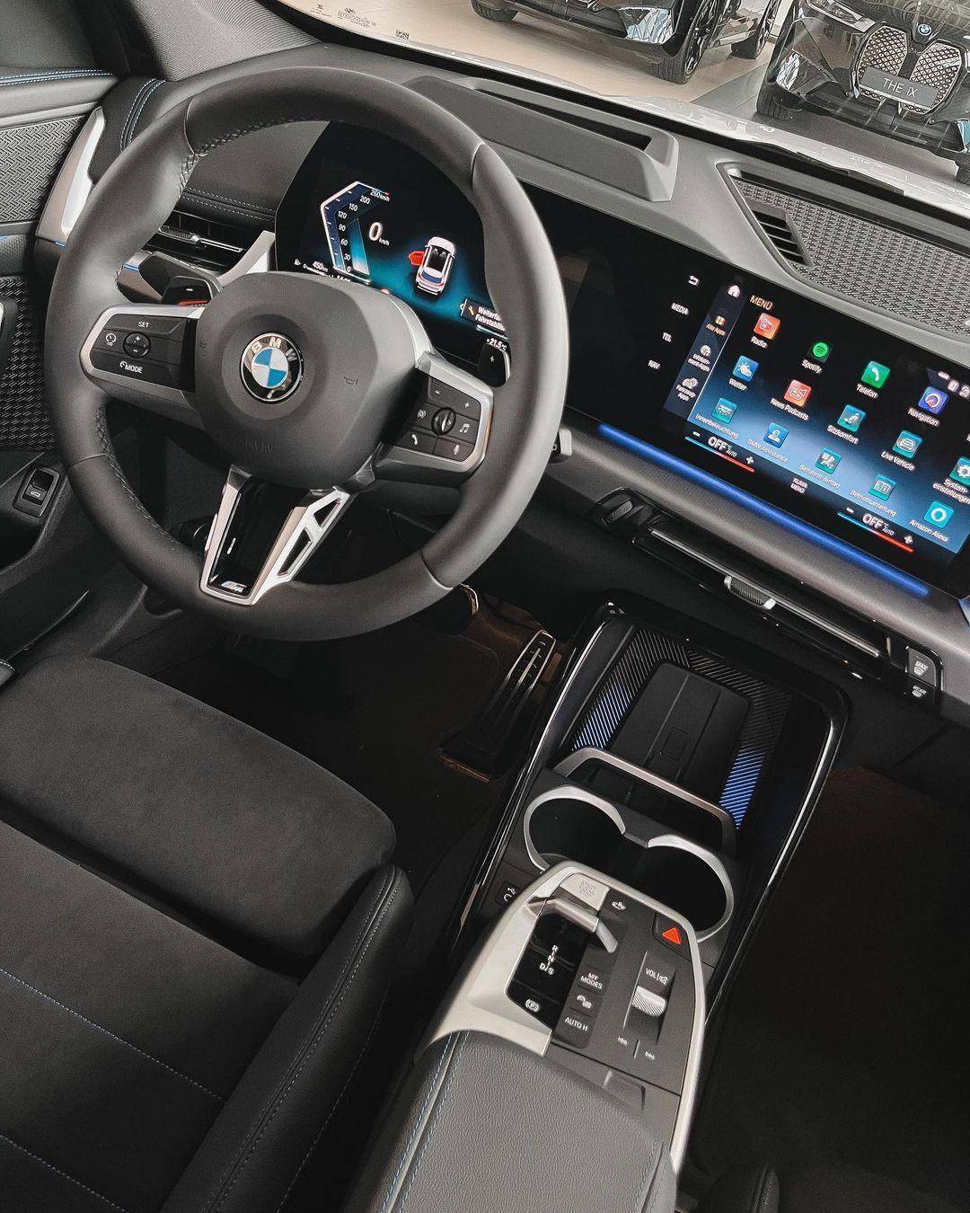 新宝马X1“售价曝光”，低配落地不足30万，2.0T+8AT，看啥奔驰GLB_搜狐汽车_搜狐网