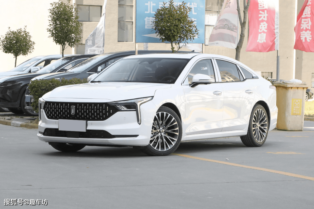 家用代步不配拥有大空间？奔腾B70和星瑞谁是性价比答案_搜狐汽车_搜狐网