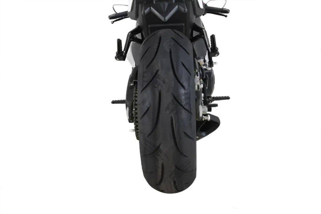 四缸、800cc，售价四万出头的“国产雅马哈R6”？？_搜狐汽车_搜狐网