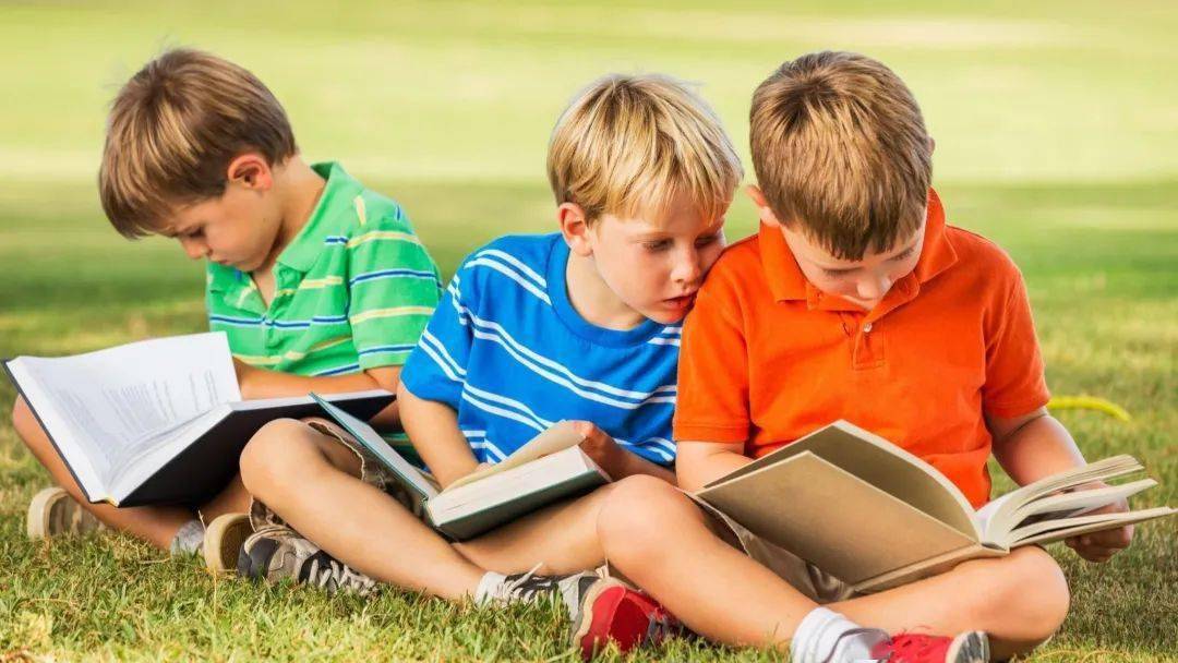 “忘记时间”英文怎么说？才不是forget time！_here_吉米_track