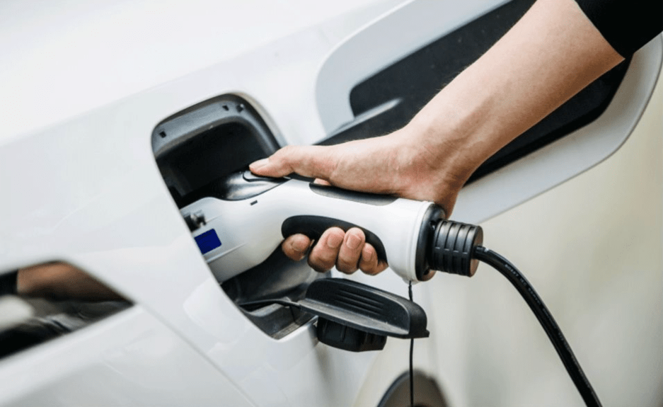 22.6km通勤花费2.3元 长安深蓝SL03纯电比公交还便宜？_搜狐汽车_搜狐网