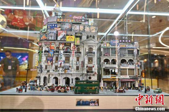 “小香港·大节日”微型艺术展开幕 珍宝海鲜舫重现展览作品市民 3749