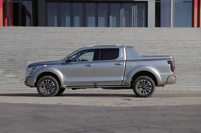 车长超5米4，配3.0T+9AT，能越野能拉货，真男人必看！_搜狐汽车_搜狐网