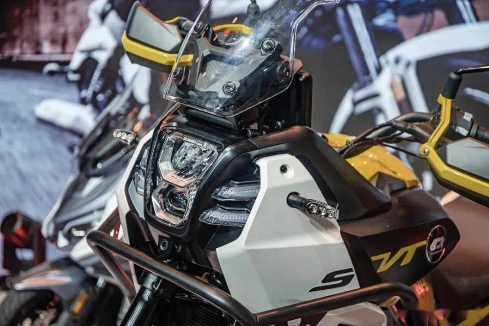 钱江高产又高能！首款国产650V缸拉力及四缸仿赛增配弯道ABS亮相_搜狐汽车_搜狐网