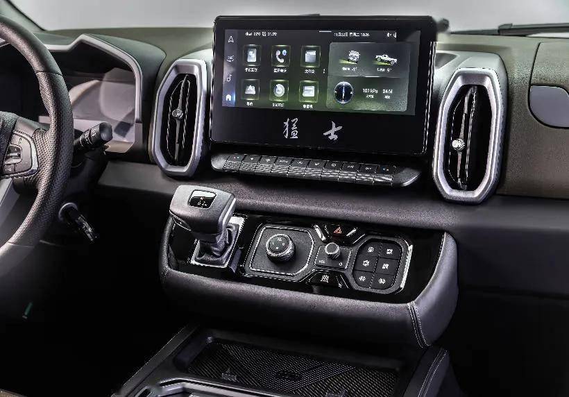 越野性与舒适性兼得！东风猛士MS600开启国产越野装备新体验_搜狐汽车_搜狐网