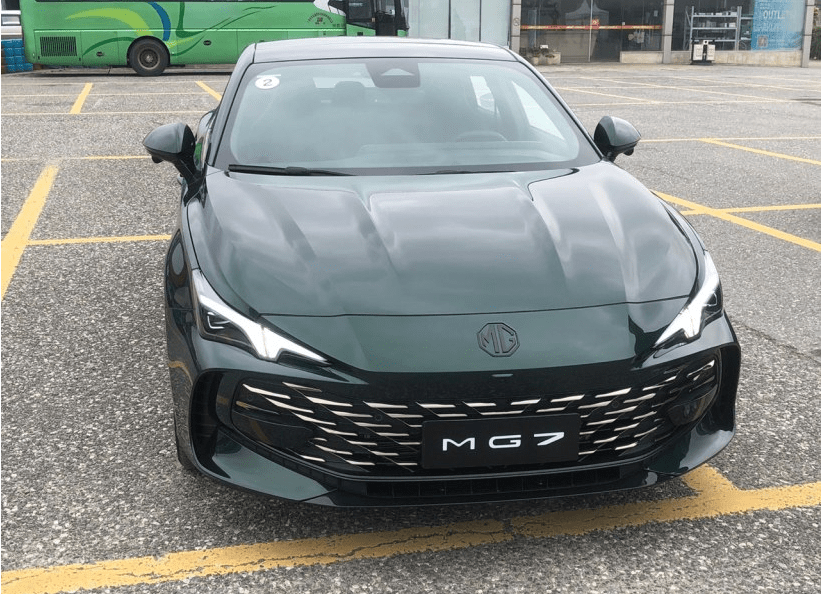 售12.38万起，名爵MG7疑似售价曝光，2.0T有261马力，你会买吗？_搜狐汽车_搜狐网