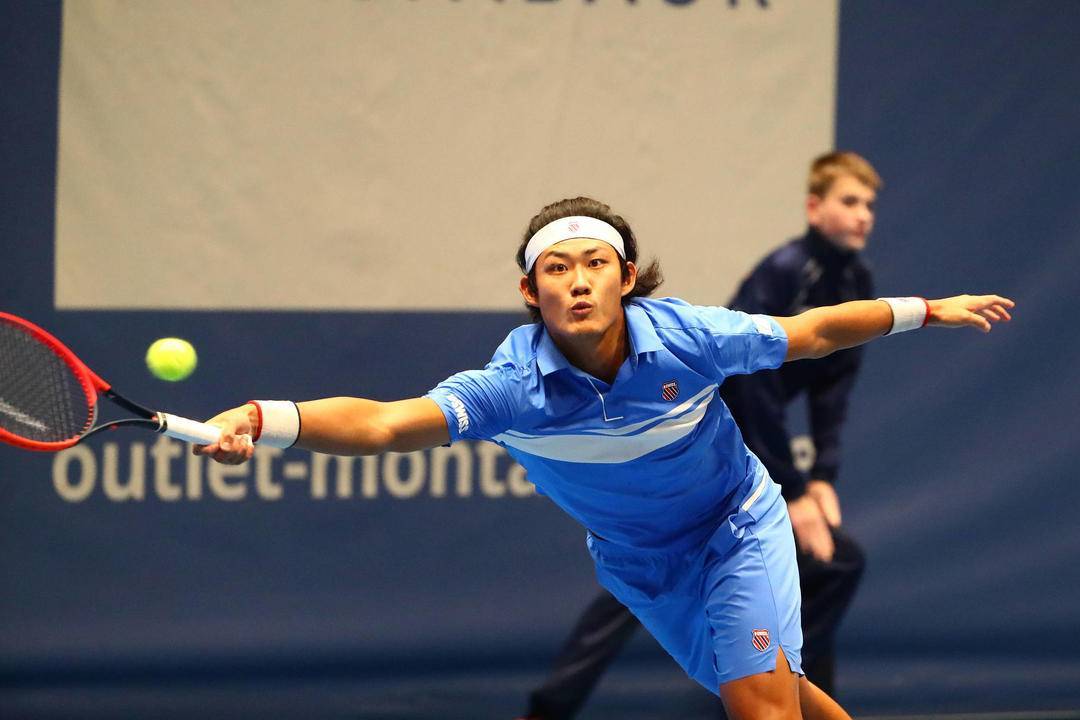 张之臻赢得“中国德比”，中国男网迎来新时代_商竣_比赛_赛场