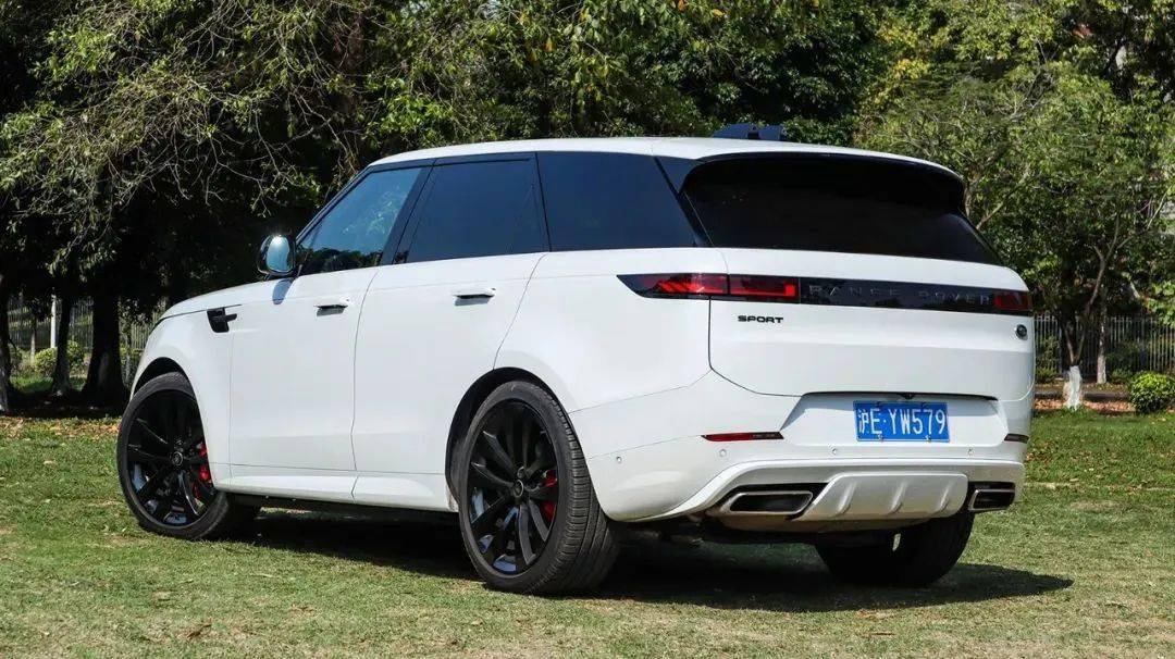 BBA只能算小弟！3.0T+8AT起步，全世界最快SUV，懂车都选它！_搜狐汽车_搜狐网