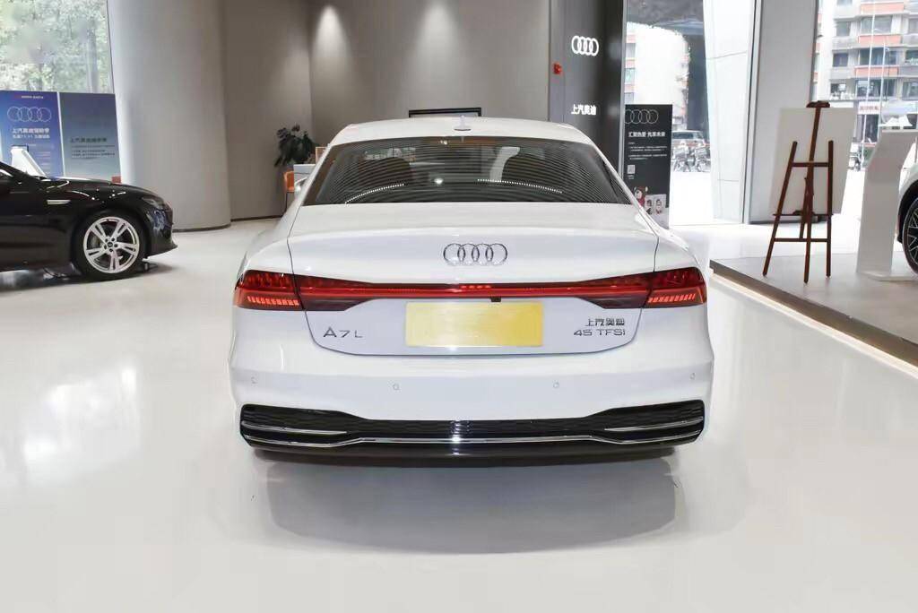 车长超5米，入门245马力，比A6L还便宜，奥迪A7L有何亮点？_搜狐汽车_搜狐网