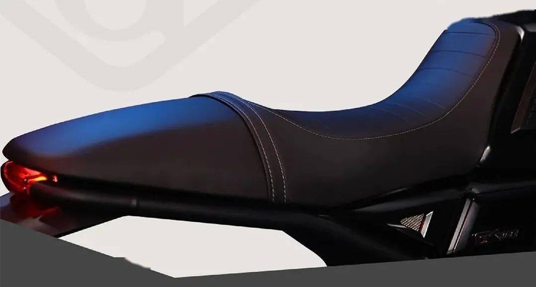 售价25980！国产双缸街车新卷王，高金GK400上市_搜狐汽车_搜狐网