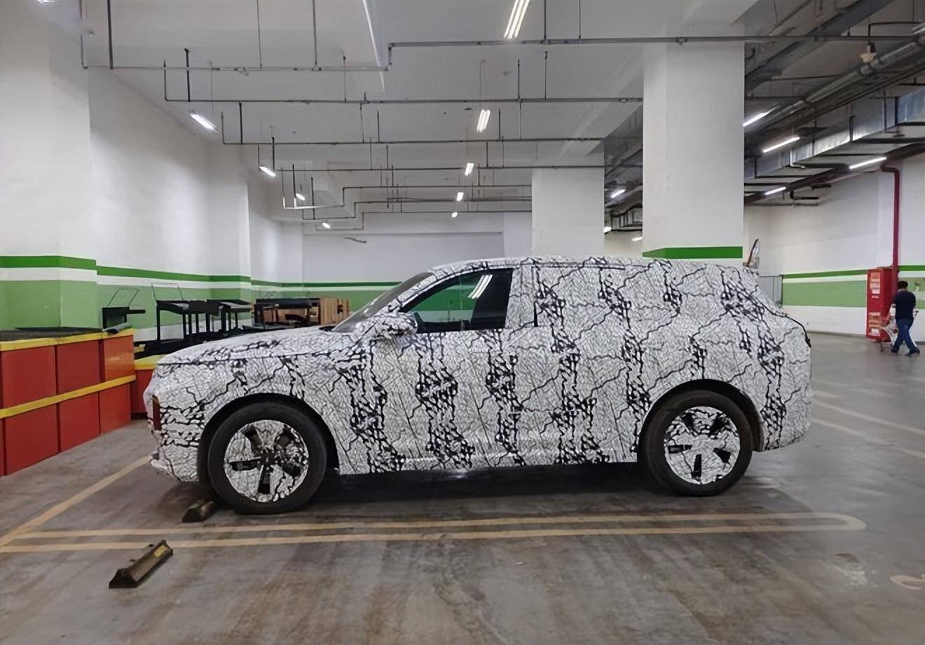 2023年下半年发布！理想L6谍照曝光_搜狐汽车_搜狐网