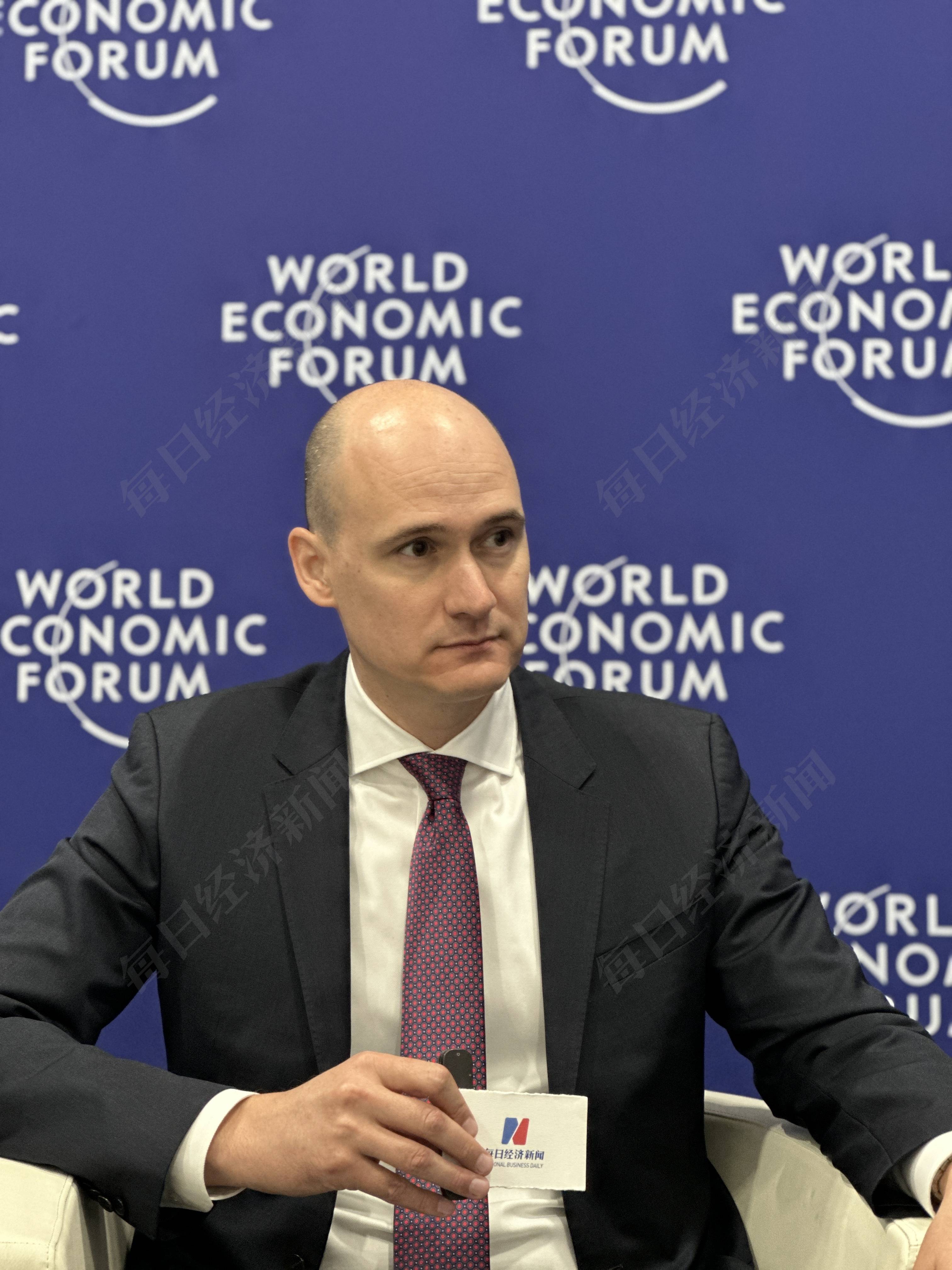 专访世界经济论坛执行董事Mirek Dusek：当前需要在全球经济低增长环境中寻找新的突破点，确保释放新价值_企业_中国