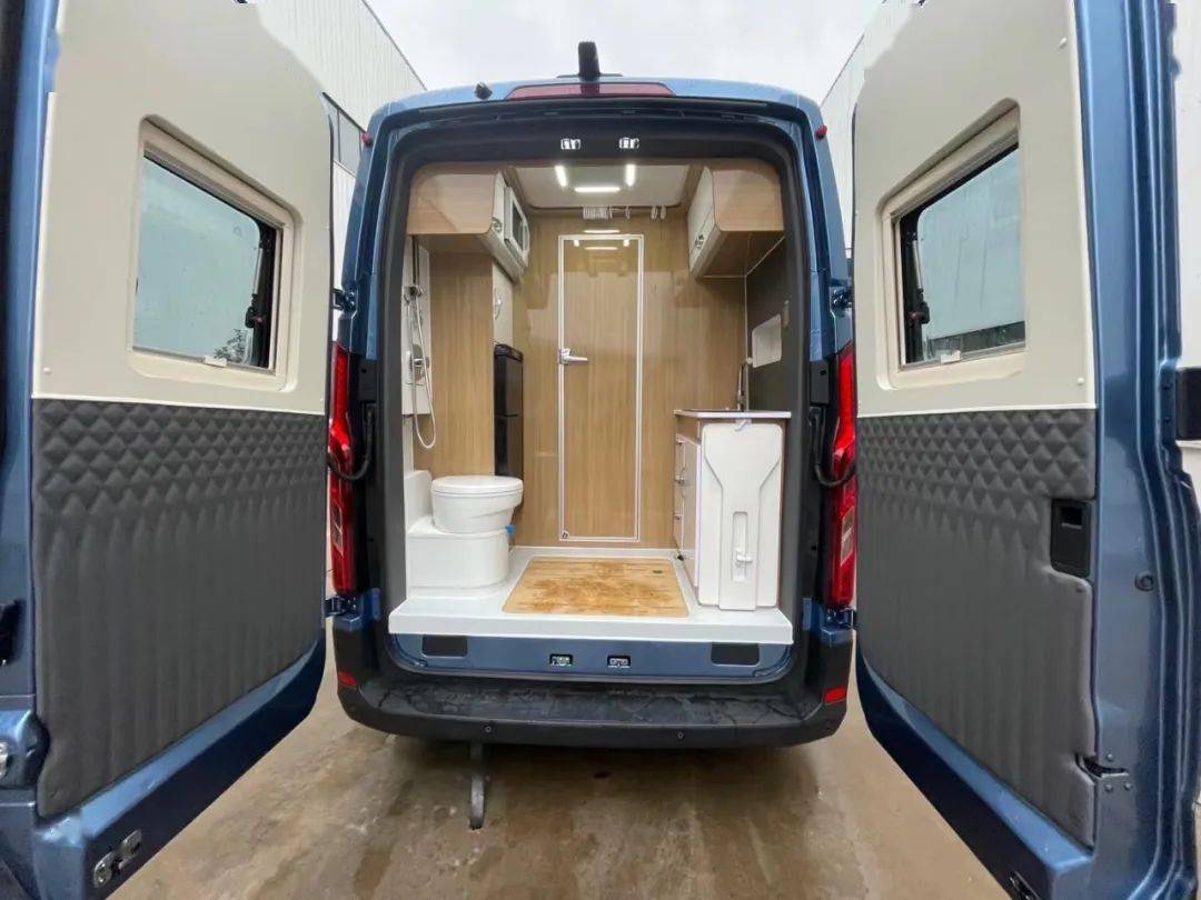 悦胜大通V90B型 双航空座椅+升降吊床+后置厨卫布局 轻奢内饰 质感商务_搜狐汽车_搜狐网