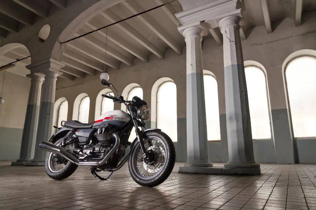 经典迎新风：2023 Moto Guzzi V7 Special 850_搜狐汽车_搜狐网