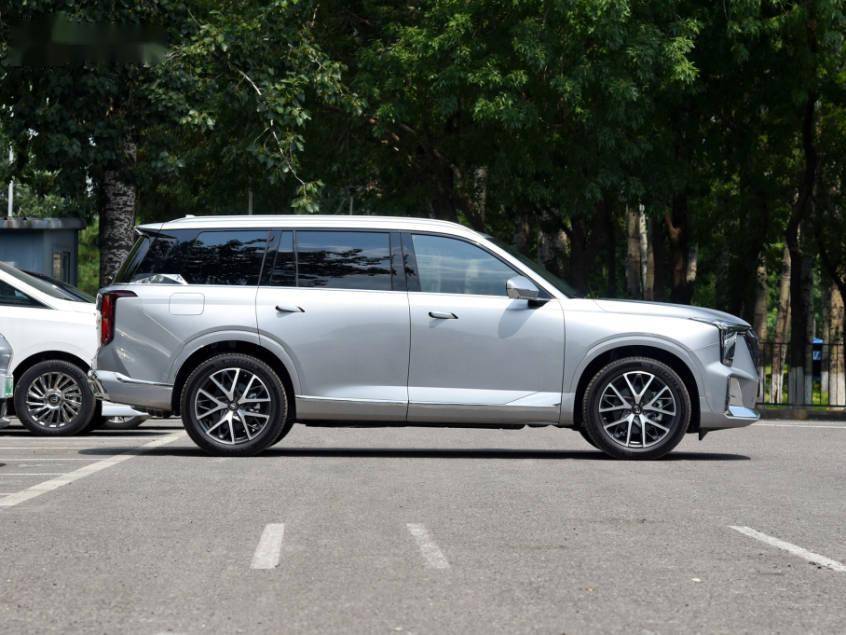 2024款传祺GS8现已到店 官方指导价18.68-24.68万元_搜狐汽车_搜狐网