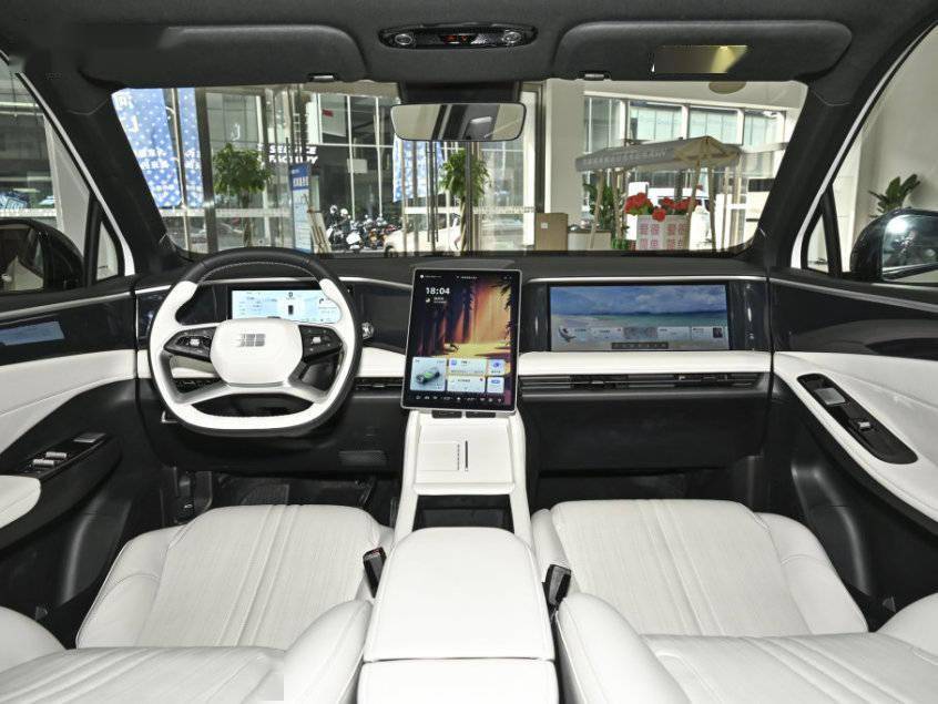 吉利银河L7七月热销10058辆 成最快达成月销破万的插混SUV_搜狐汽车_搜狐网