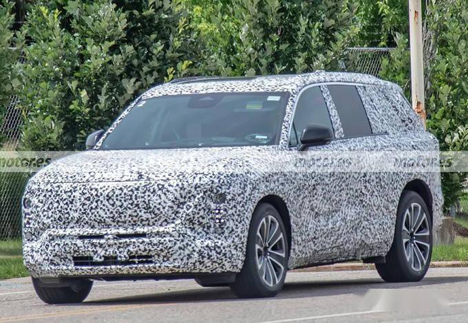 凯迪拉克全新XT6路试！明年在华投产/竞争蔚来ES8_搜狐汽车_搜狐网