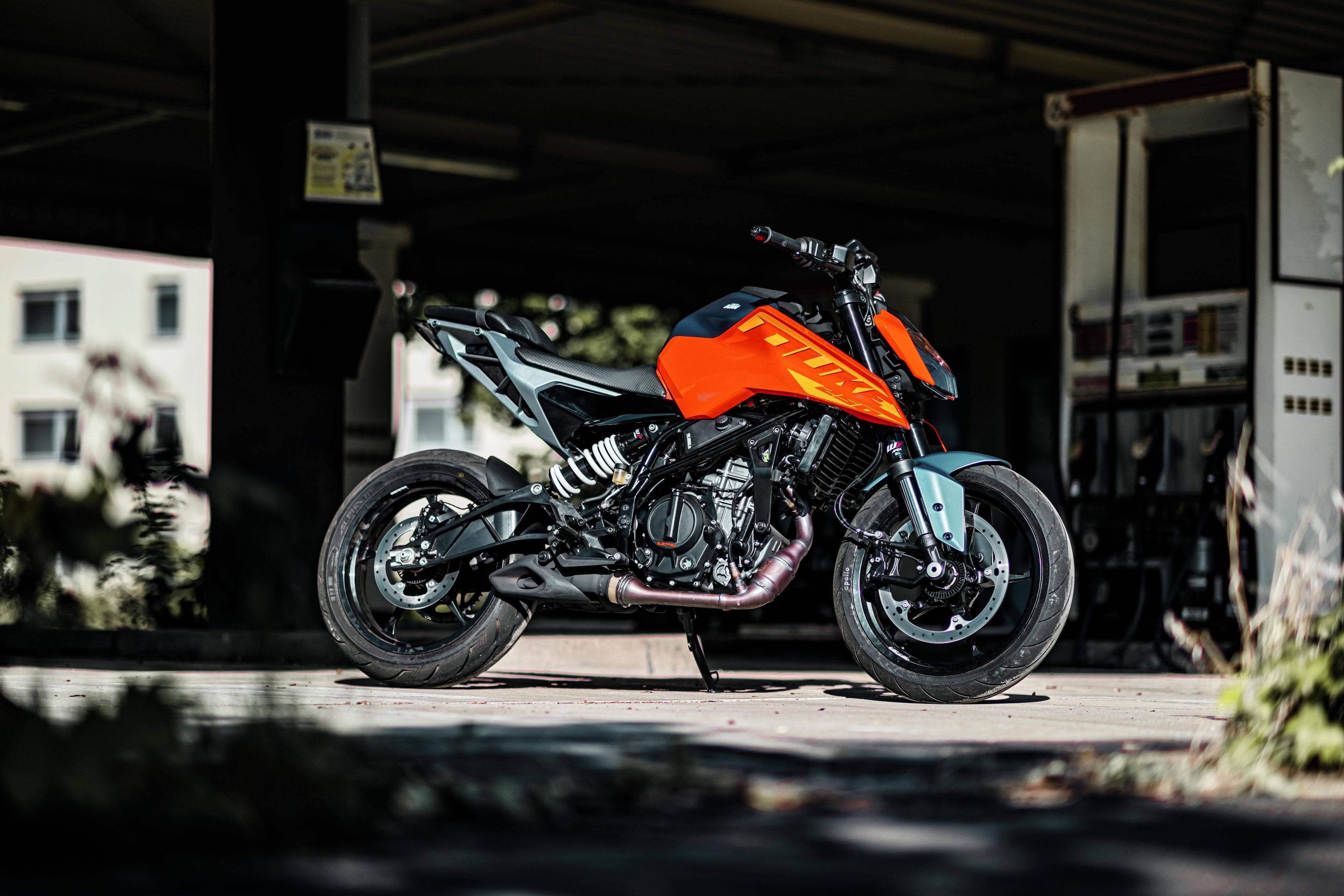 动感特写：KTM 2024 新一代 125 Duke、250 Duke_搜狐汽车_搜狐网