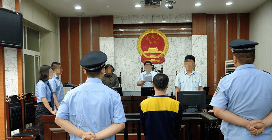 安次区抓获二人3次进入小区偷电瓶，被判刑！被告人刘某行为