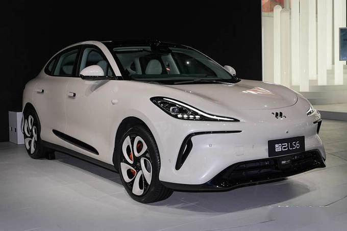 智己LS6预售23-30万！10月上市 比小鹏G6长15.1cm_搜狐汽车_搜狐网