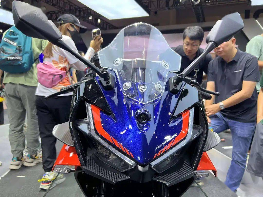 本田650第N+1个兄弟也来了，赛科龙四缸跑车RC680R正式亮相_搜狐汽车_搜狐网