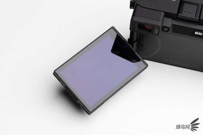 轻巧均衡的第二代全画幅小“7” 索尼Alpha 7C II评测_机身_视频_功能