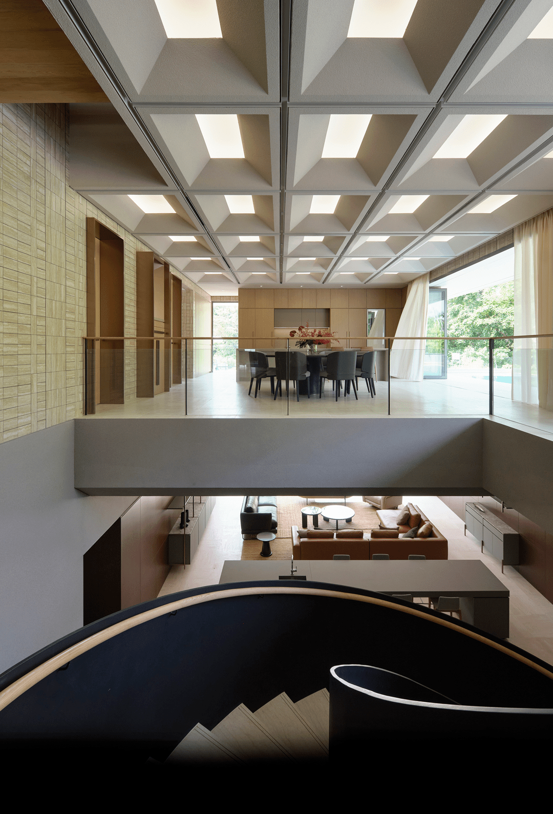 DINZ德网 | Super Assembly · 四世同堂的家庭别墅_the_has_its