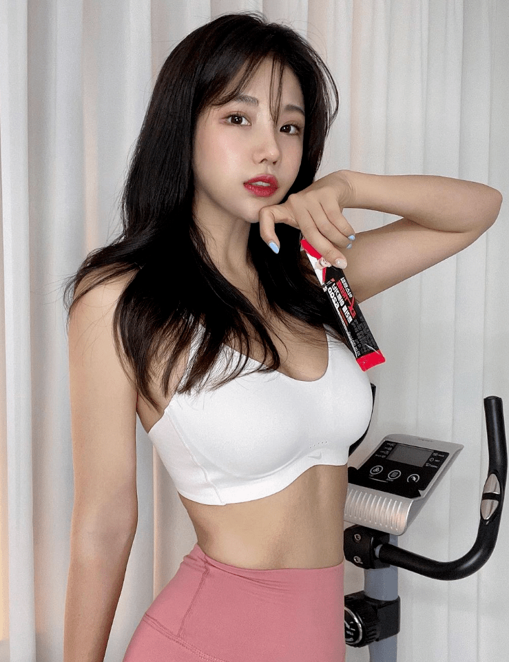 大D杯“IT辣妹”私照曝光，网友：“会玩，浴缸旁边就是床...” -6park.com