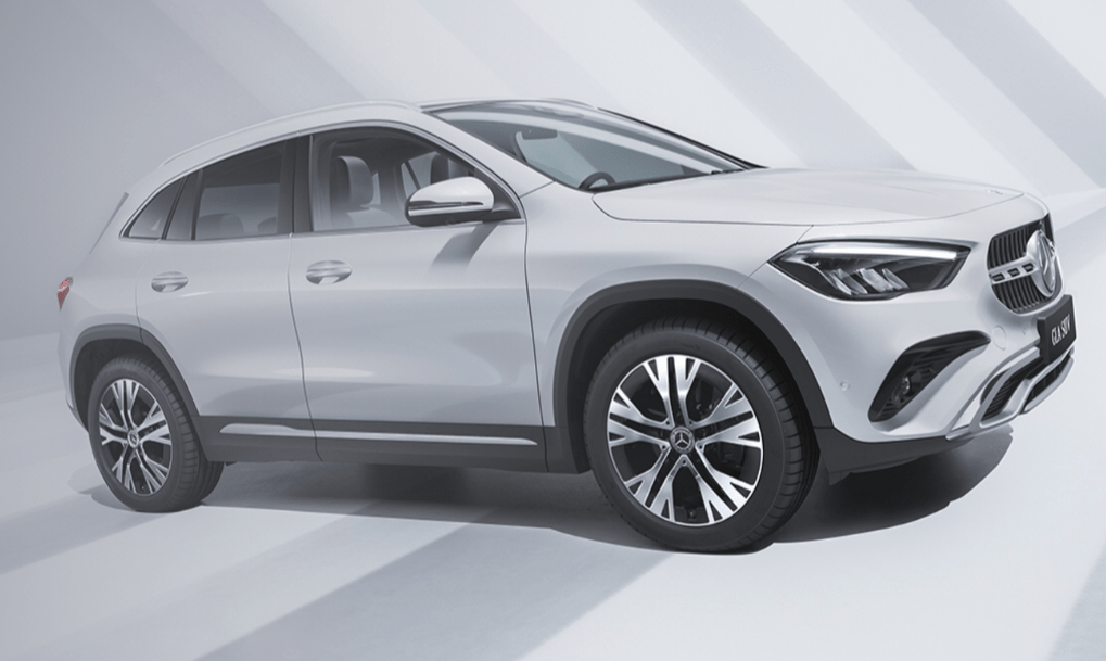 新款奔驰 GLA 亮相广州车展：外观升级、2.0T发动机，29.99万元起_搜狐汽车_搜狐网