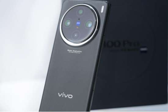 全球首款天玑9300旗舰！vivo X100 Pro全新蓝海电池技术让你告别电量焦虑！_屏幕_方面_财经网