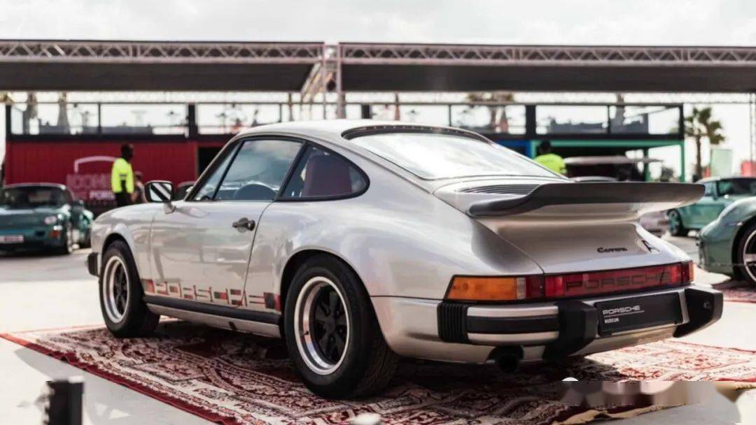 致敬历史第一款911 Turbo，他们“复刻”了新款911 Turbo | 酷乐汽车_搜狐汽车_搜狐网