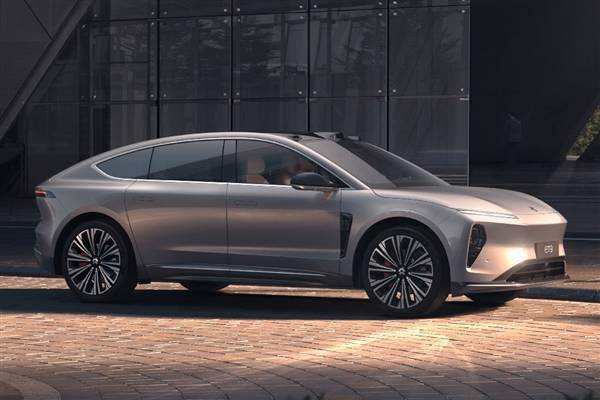 蔚来ET9亮相：定价80万，2025年交付，预定即享豪华司机服务_搜狐汽车_搜狐网